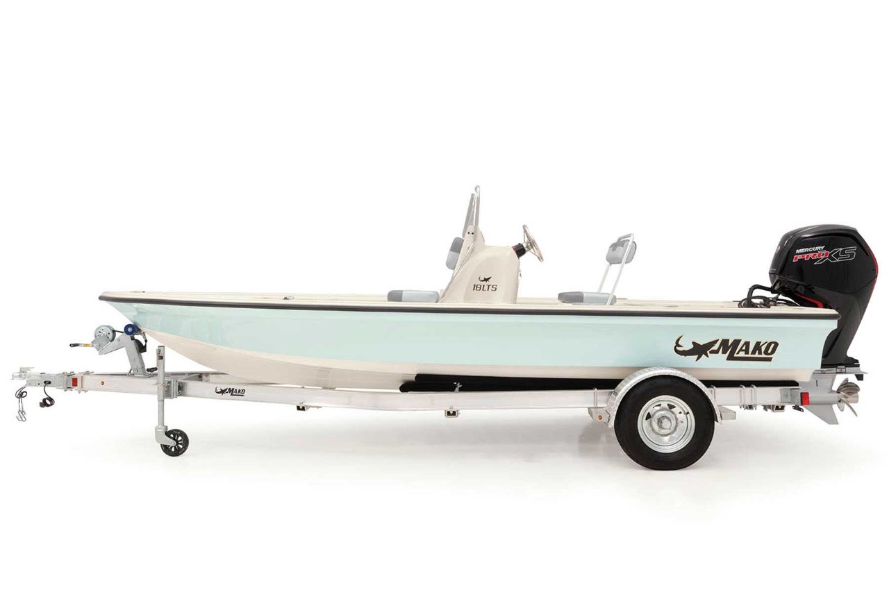 MAKO Boats at Bass Pro and Cabela's Boating Centers