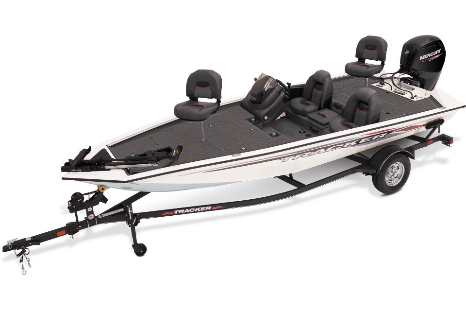 TRACKER® Boats | Bass Pro Shops and Cabela's Boating Centers