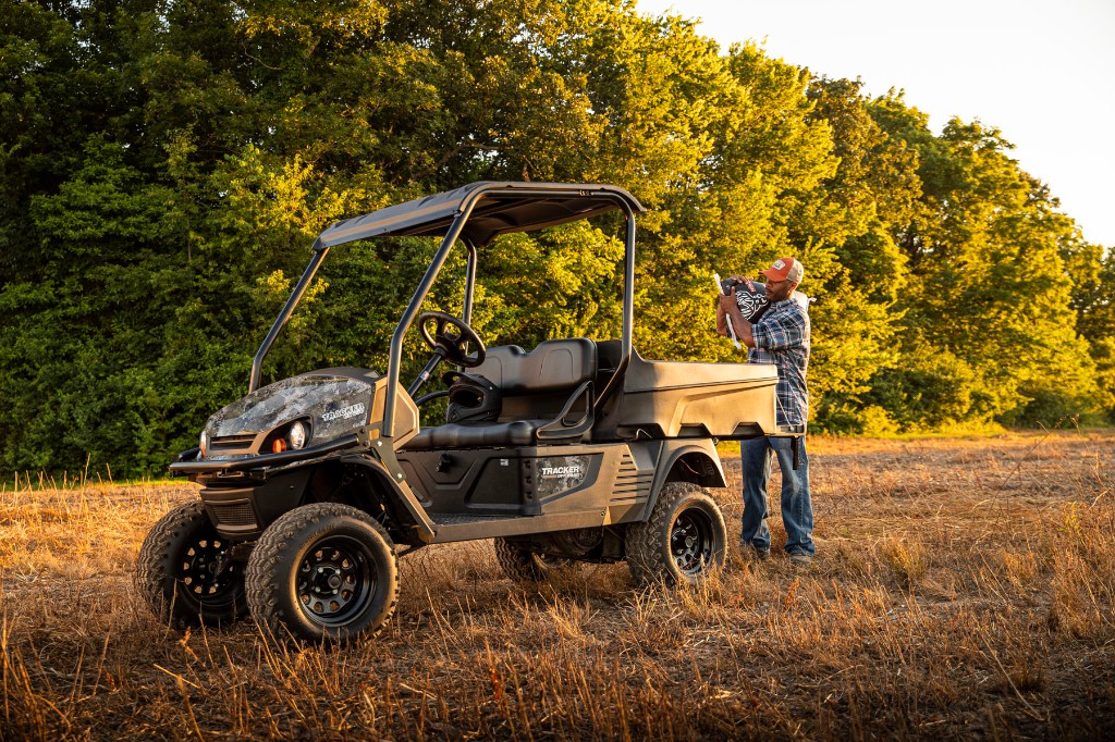 Bass Pro Boating Center | Sunset Hills, MO | Boat and ATV Dealer