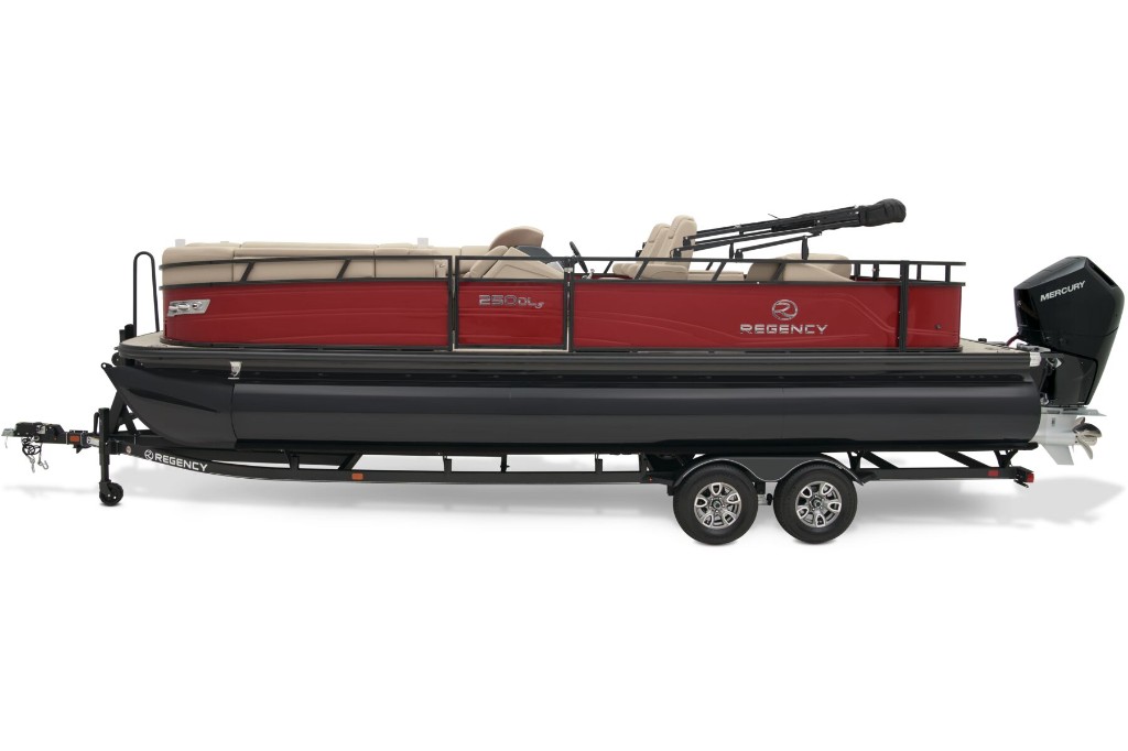 REGENCY® Pontoons | Bass Pro Shops and Cabela's Boating Centers