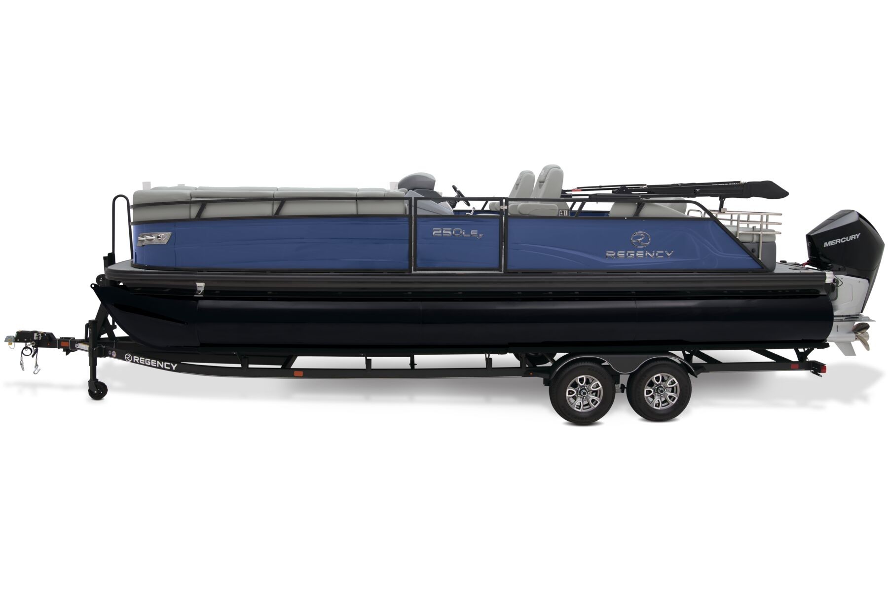 REGENCY® Pontoons | Bass Pro Shops and Cabela's Boating Centers