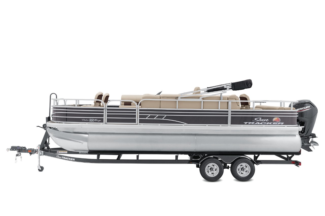 SUN TRACKER Pontoons at Bass Pro and Cabela's Boating Centers