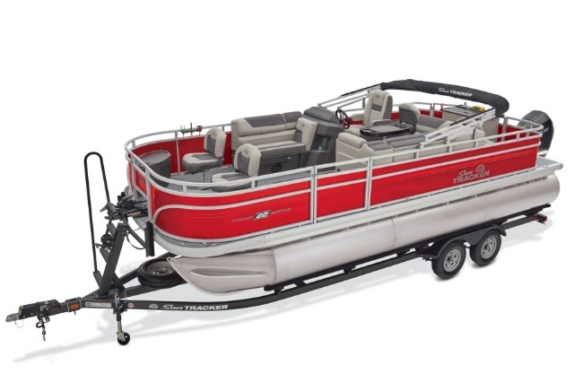 SUN TRACKER® Pontoons | Bass Pro Shops and Cabela's Boating Centers