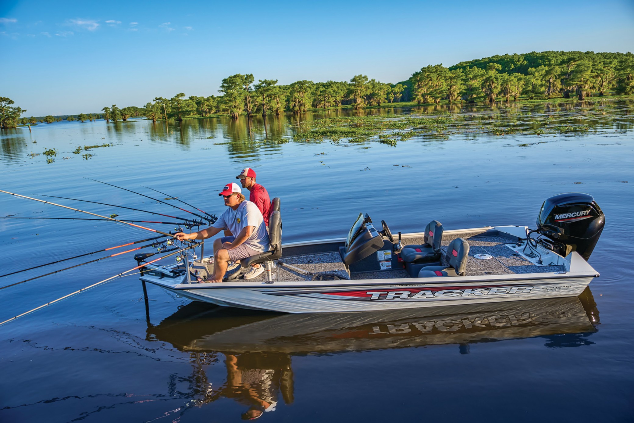 Instant Savings Boat Sale | Bass Pro Boating Centers